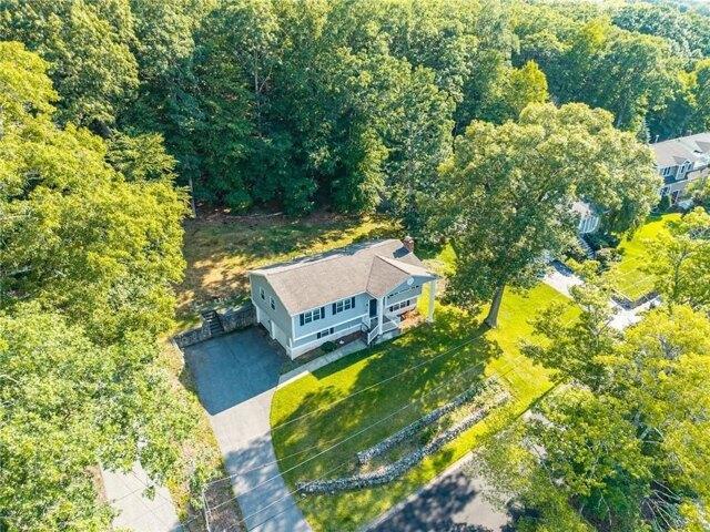 house with 3 bedroom, Lincoln RI ES105094249