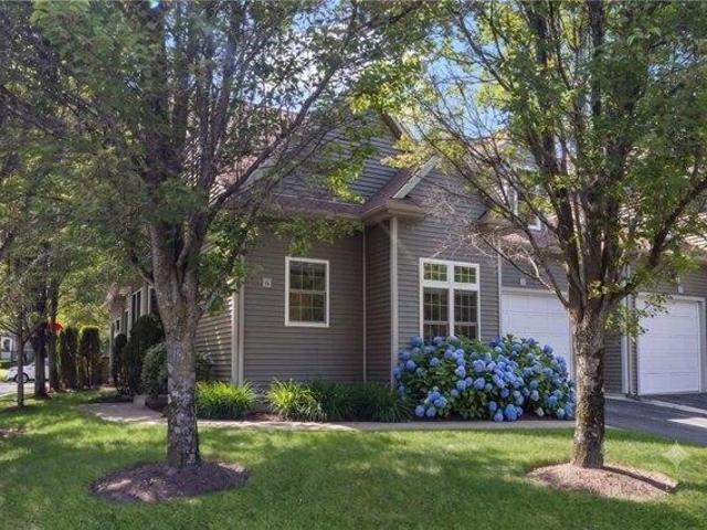 house with 3 bedroom, Lincoln RI ES103927763