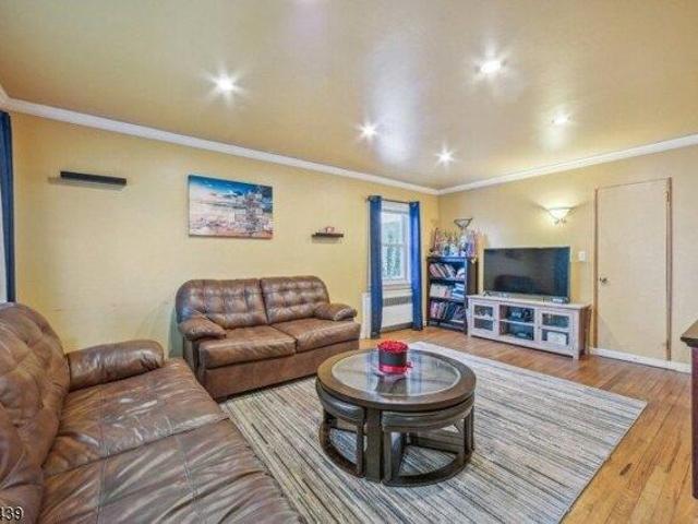 house with 3 bedroom, Linden NJ DLS102530401