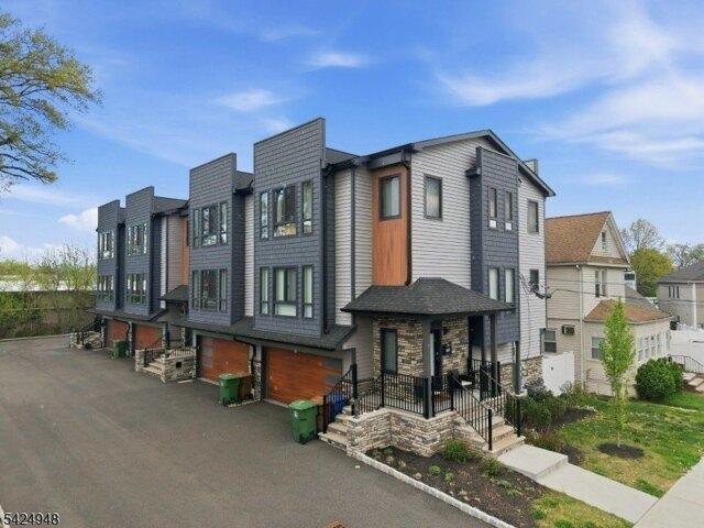 house with 3 bedroom, Linden NJ DLS102531570