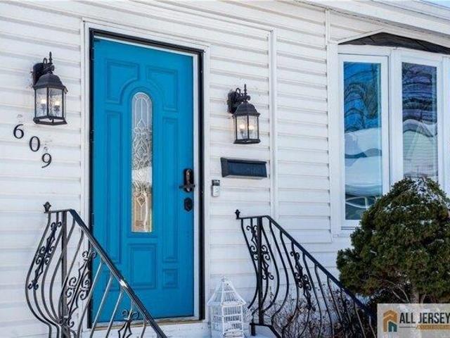 house with 3 bedroom, Linden NJ DLS102559925