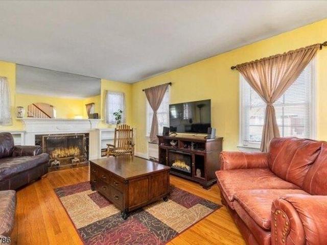 house with 3 bedroom, Linden NJ ES104850085