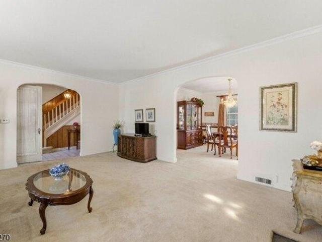 house with 3 bedroom, Linden NJ ES104869442