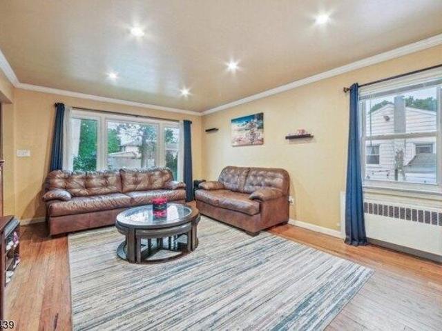 house with 3 bedroom, Linden NJ ES104906419