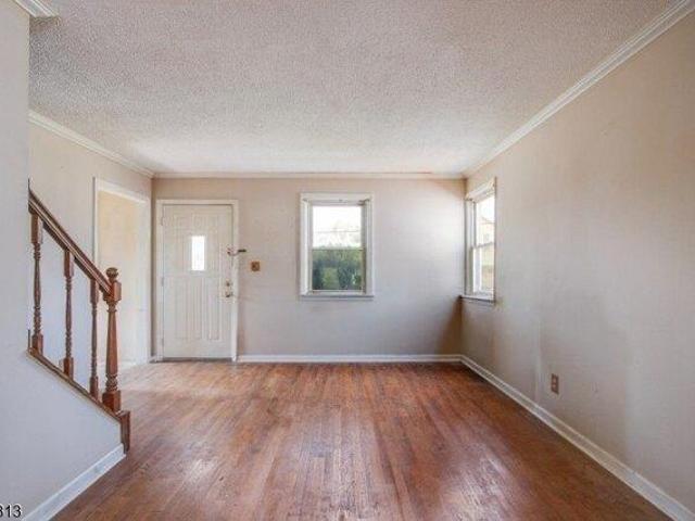 house with 3 bedroom, Linden NJ ES104376541