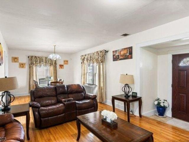 house with 3 bedroom, Linden NJ ES105159909