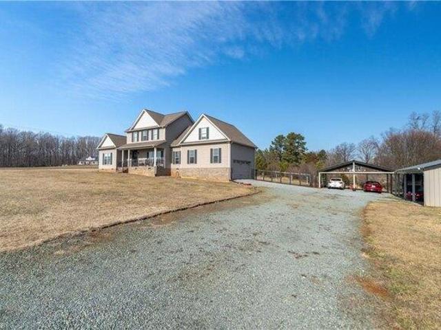 house with 3 bedroom, Liberty NC ES103587894