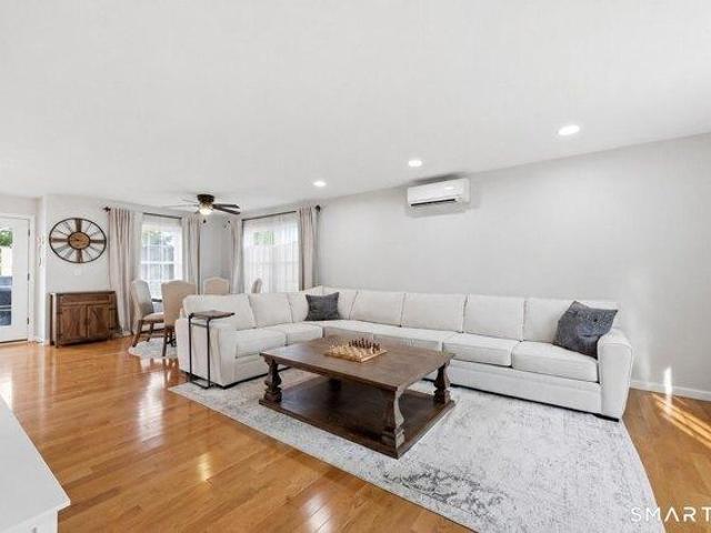 house with 3 bedroom, Lisbon CT DS104078359