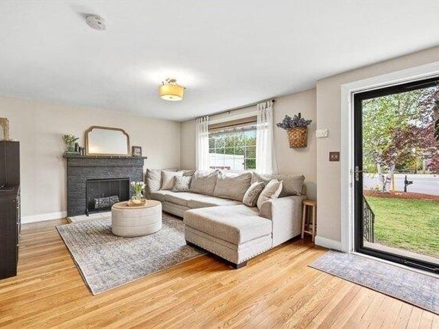 house with 3 bedroom, Littleton MA ES103663384