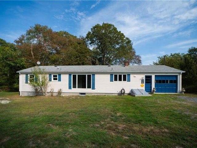 house with 3 bedroom, Little Compton RI DS101999583