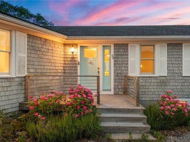 house with 3 bedroom, Little Compton RI DS104407251