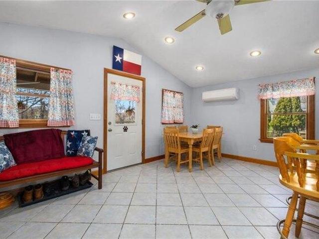 house with 3 bedroom, Little Compton RI ES102828717