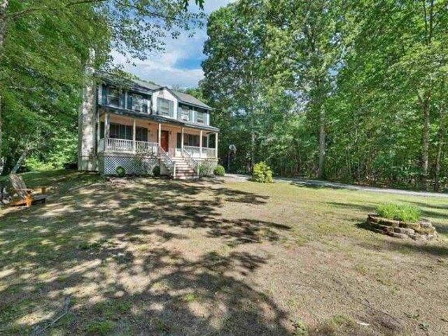 house with 3 bedroom, Litchfield NH ES104265751