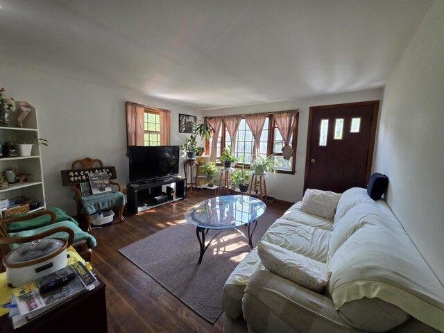 house with 3 bedroom, Litchfield NH ES104853478
