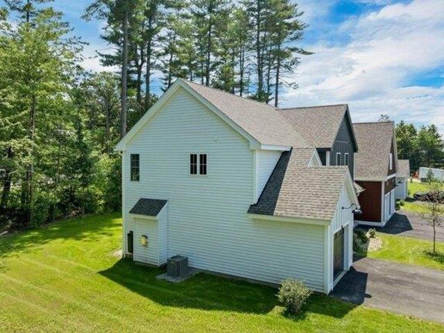 house with 3 bedroom, Litchfield NH ES103965813