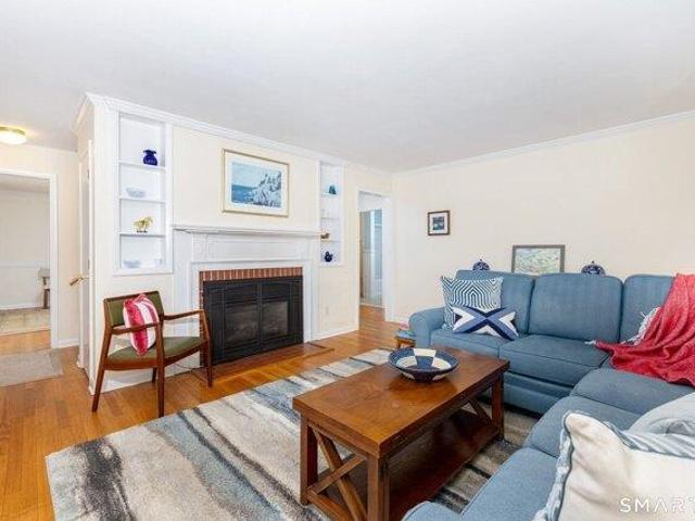 house with 3 bedroom, Litchfield CT ES104265381