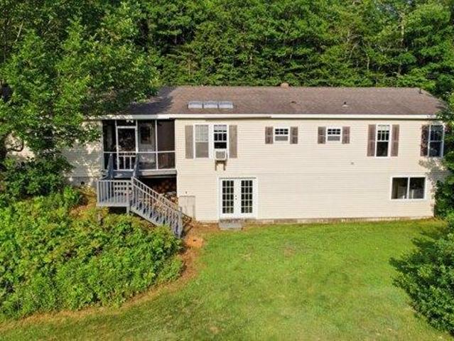 house with 3 bedroom, Livermore ME DS104042711