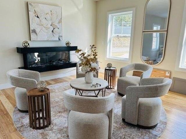 house with 3 bedroom, Londonderry NH DS101895854