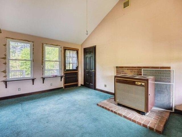 house with 3 bedroom, Londonderry NH DS102708938