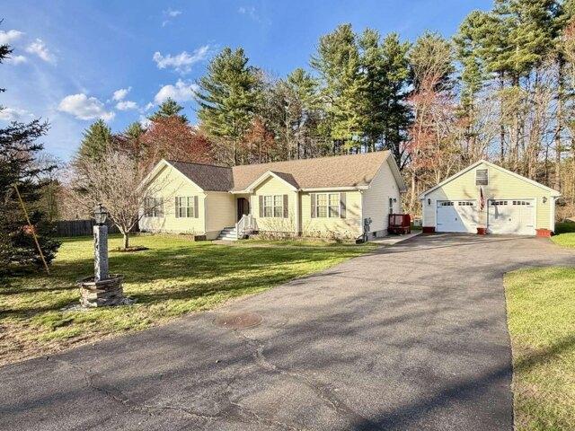 house with 3 bedroom, Londonderry NH DS102725448