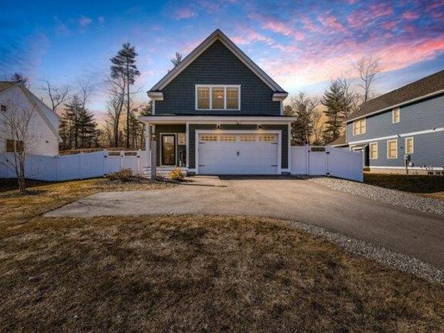 house with 3 bedroom, Londonderry NH DS103222119