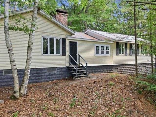 house with 3 bedroom, Londonderry NH DS104010763