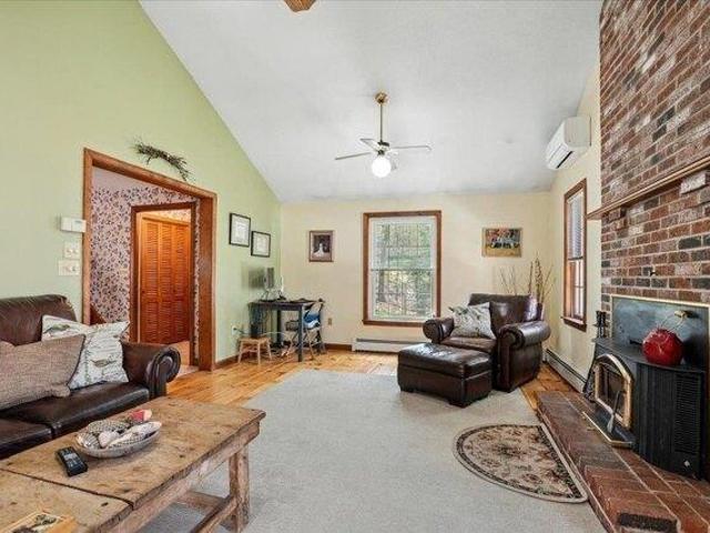 house with 3 bedroom, Londonderry NH ES103185475