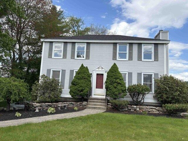house with 3 bedroom, Londonderry NH ES105095520