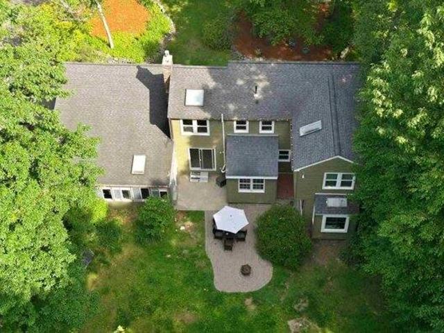 house with 3 bedroom, Londonderry NH ES105141712