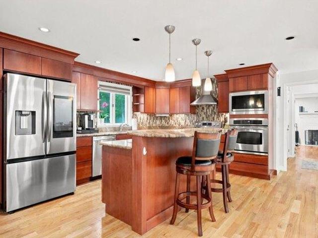house with 3 bedroom, Londonderry NH ES105117587