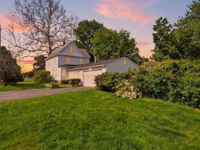 house with 3 bedroom, Longmeadow MA DLS102778055