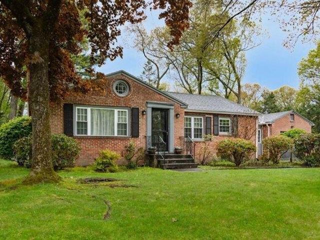 house with 3 bedroom, Longmeadow MA DS104446245