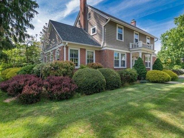 house with 3 bedroom, Longmeadow MA DS102801588