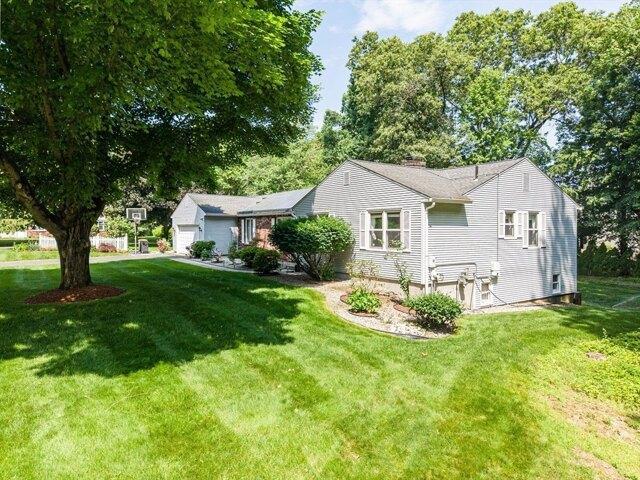 house with 3 bedroom, Longmeadow MA DS103444710