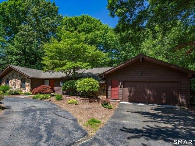 house with 3 bedroom, Longmeadow MA ES104569545