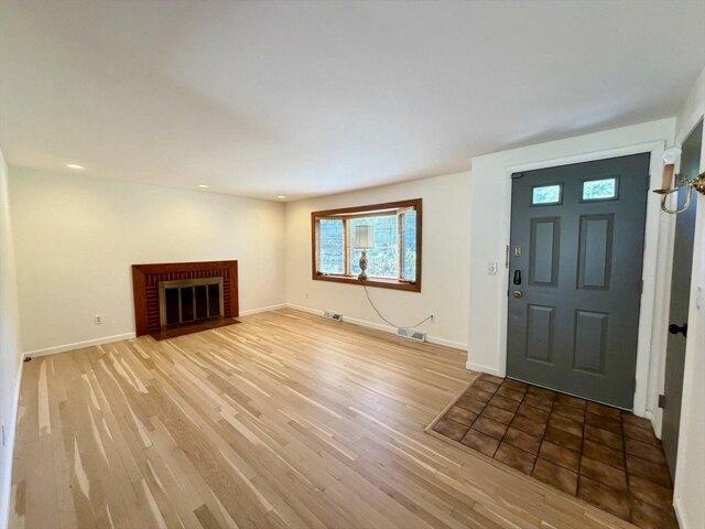house with 3 bedroom, Longmeadow MA ES105093240
