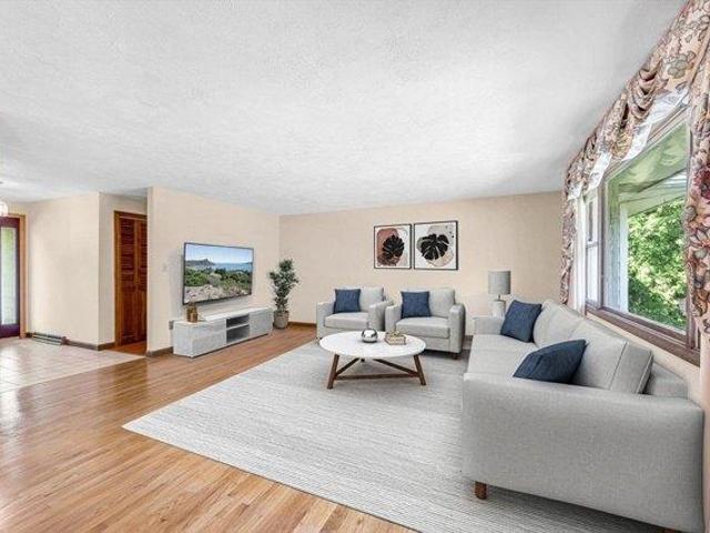 house with 3 bedroom, Longmeadow MA ES103500036