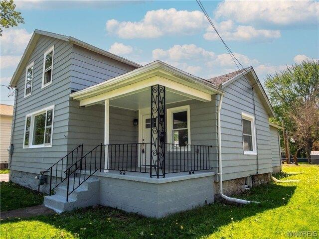 house with 3 bedroom, Lockport NY ES104905960