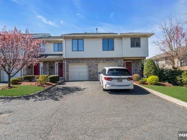 house with 3 bedroom, Lodi NJ DLS102527773