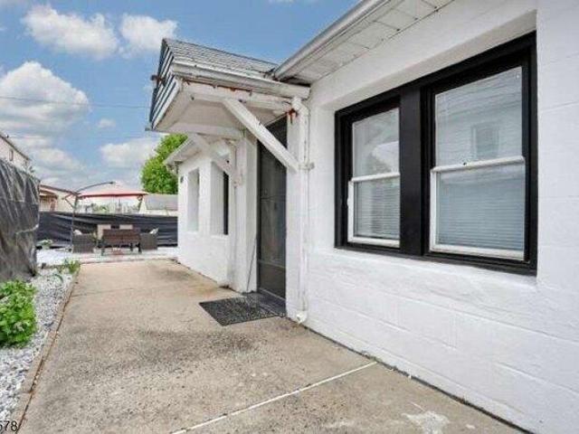house with 3 bedroom, Lodi NJ DS102762267