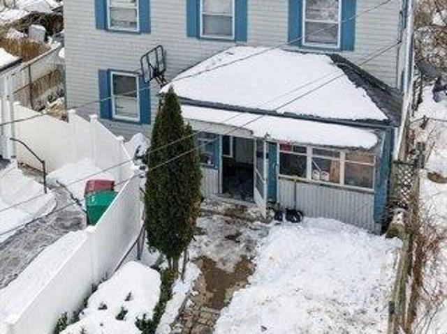 house with 3 bedroom, Lowell MA DLS102708590