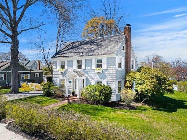 house with 3 bedroom, Lowell MA DLS102775624