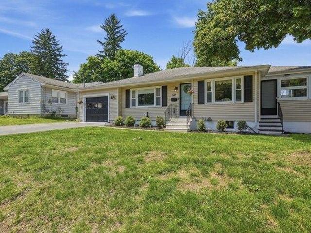 house with 3 bedroom, Lowell MA DLS102777255