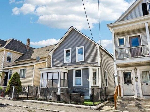 house with 3 bedroom, Lowell MA DLS102823064