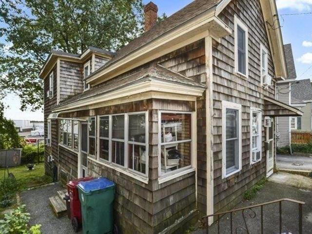 house with 3 bedroom, Lowell MA ES104607109