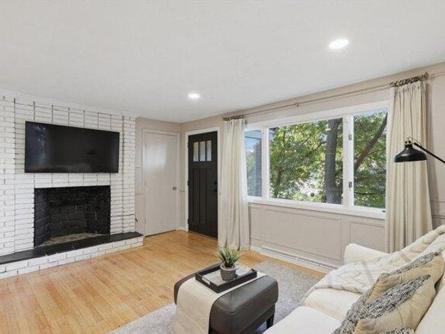 house with 3 bedroom, Lowell MA ES105060614