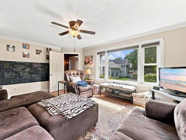 house with 3 bedroom, Lowell MA ES105125479