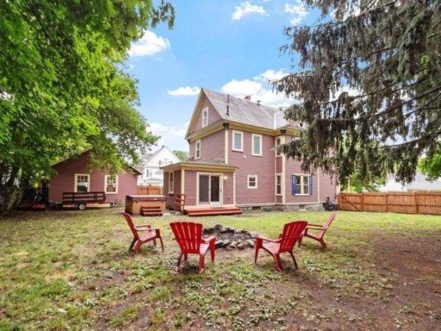 house with 3 bedroom, Lowell MA ES105255599