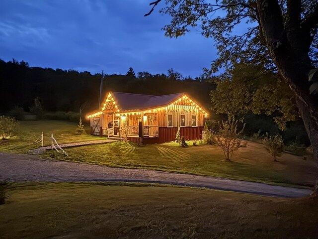 house with 3 bedroom, Lowell VT ES105107800
