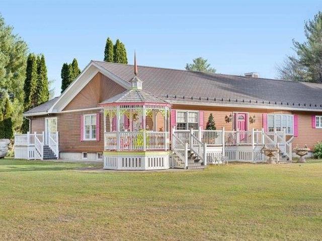 house with 3 bedroom, Lowell VT ES105114529